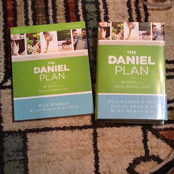 Zondervan | Kitchen | The Daniel Plan Book 4days Healthier Life | Poshmark